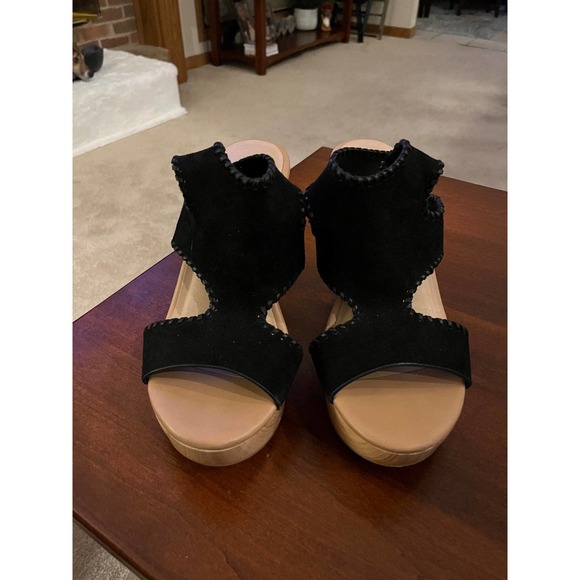 torrid | Shoes | Torrid Wedge Sandals Size 9w Nwt | Poshmark